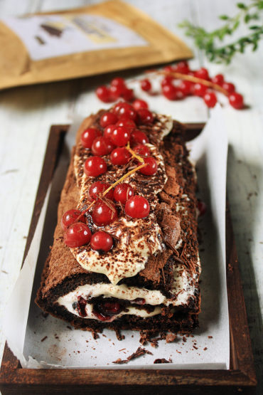 Chocolate Cranberry Meringue Roulade – Summer Day Naturals – Raw ...
