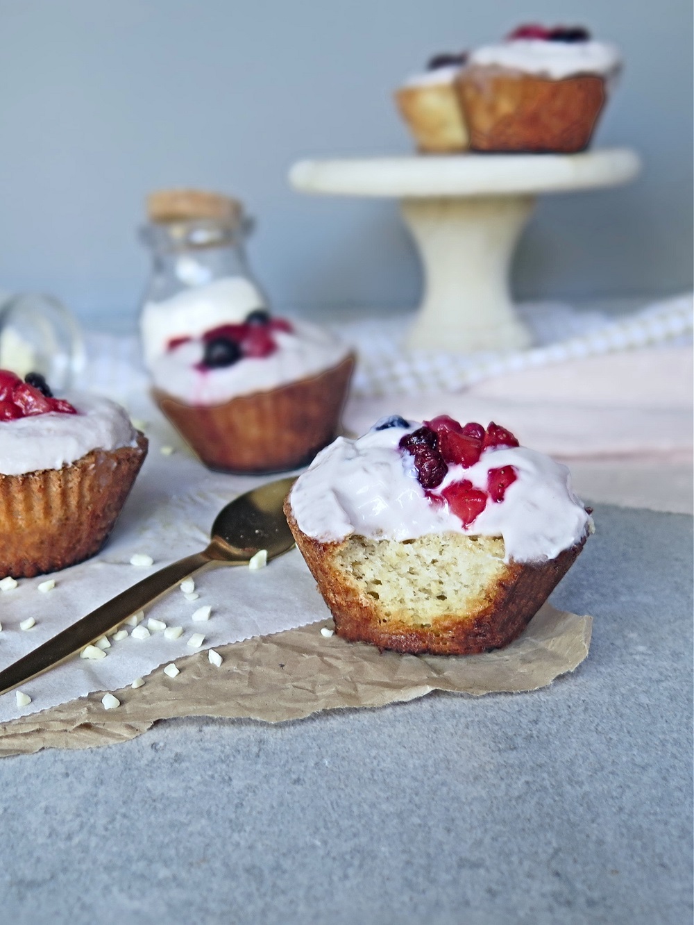 Vanilla & Berry Cupcakes With Vanilla Frosting – Summer Day Naturals ...